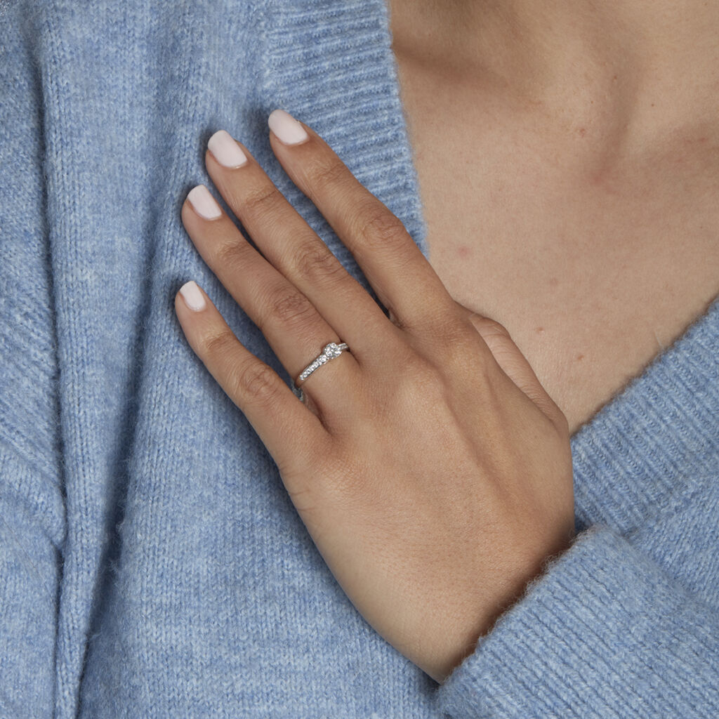 Bague Solitaire Accompagné Aramis Or Blanc Diamant Synthétique ...